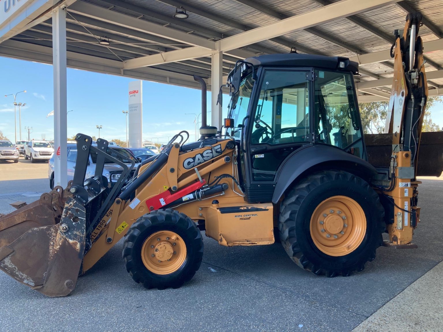 2016 CASE 580ST Loader – Northeast Tractors & Machinery