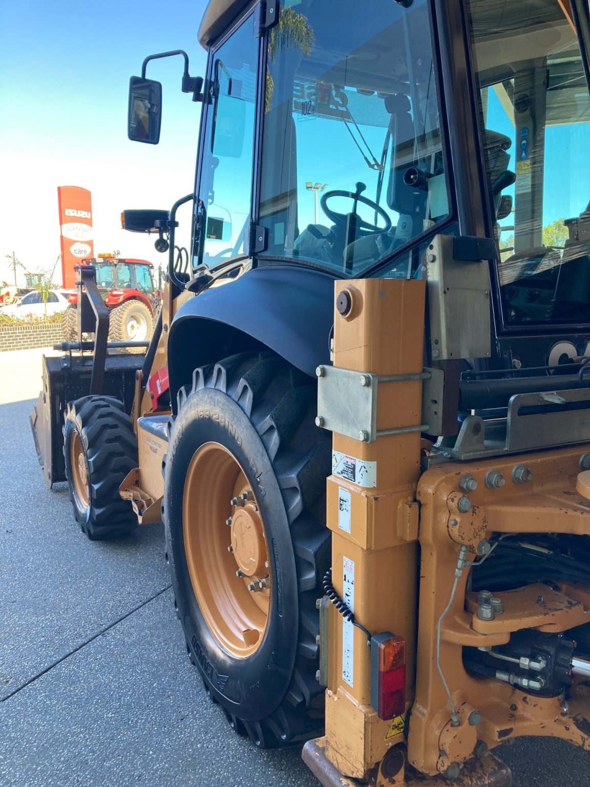 2016 CASE 580ST Loader – Northeast Tractors & Machinery