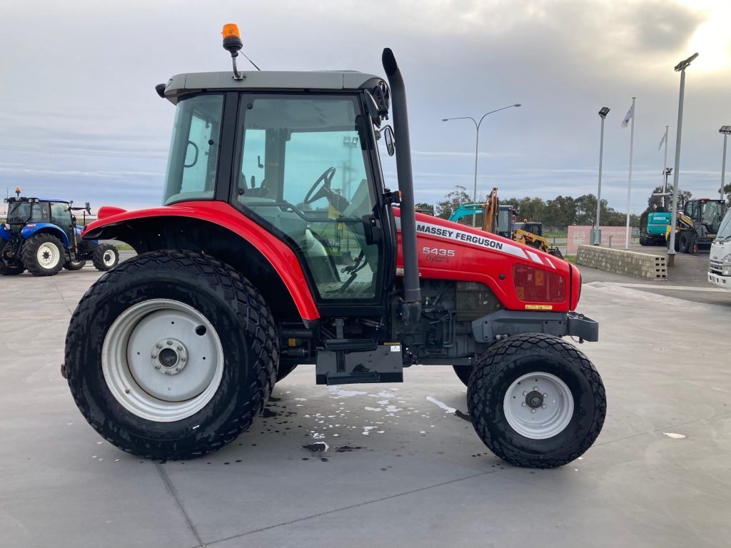 2010 Massey Ferguson 5435 2010 Massey Ferguson 5435 Dyna Tractor ...