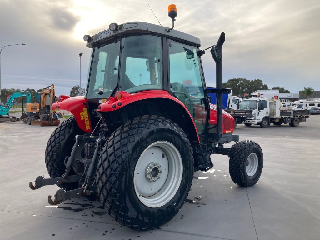 2010 Massey Ferguson 5435 2010 Massey Ferguson 5435 Dyna Tractor ...