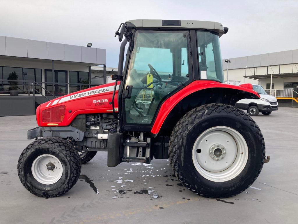 2010 Massey Ferguson 5435 2010 Massey Ferguson 5435 Dyna Tractor ...